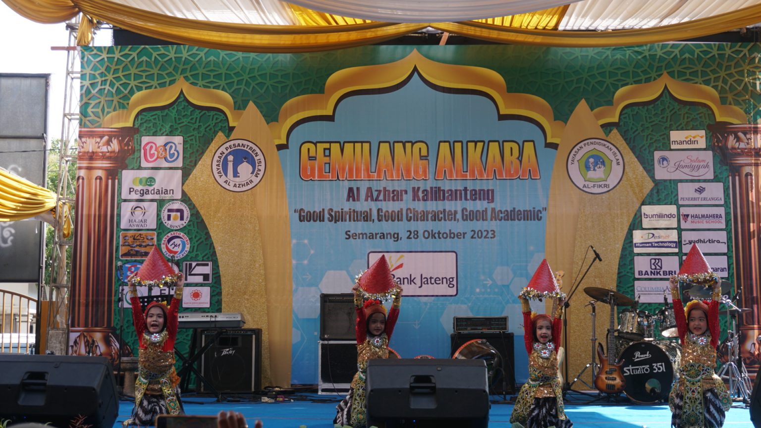 Al Azhar Kalibanteng Gelar Kembali Gemilang Alkaba tahun 2023 - Al ...